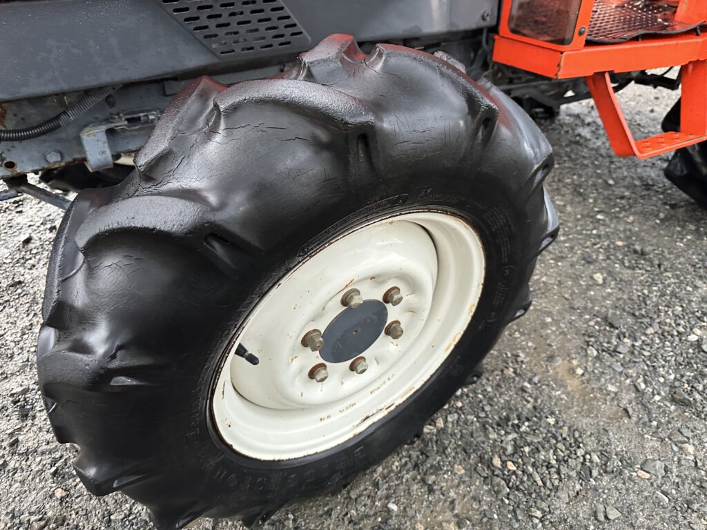 KUBOTA トラクター GL300 - 株式会社CENTRY | 農機具・トラクター買取レンタル販売